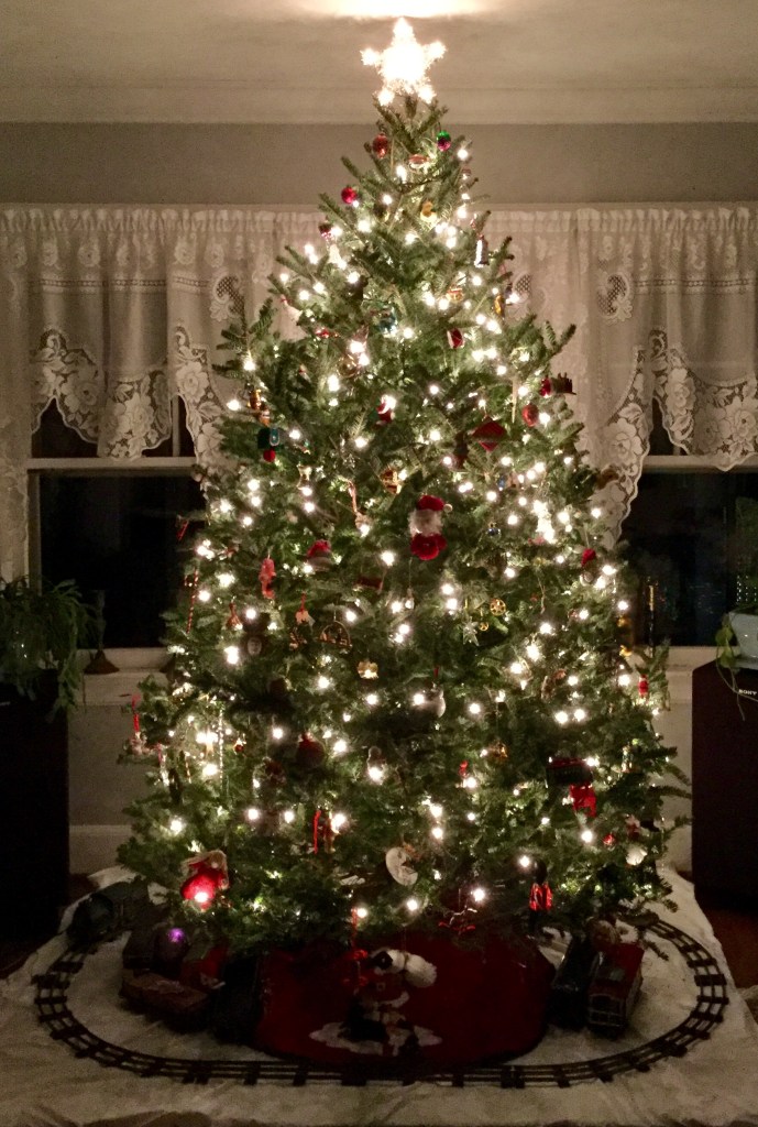 Merry Christmas 🔴 Happy Hanukkah – QUINNSCOMMENTARY